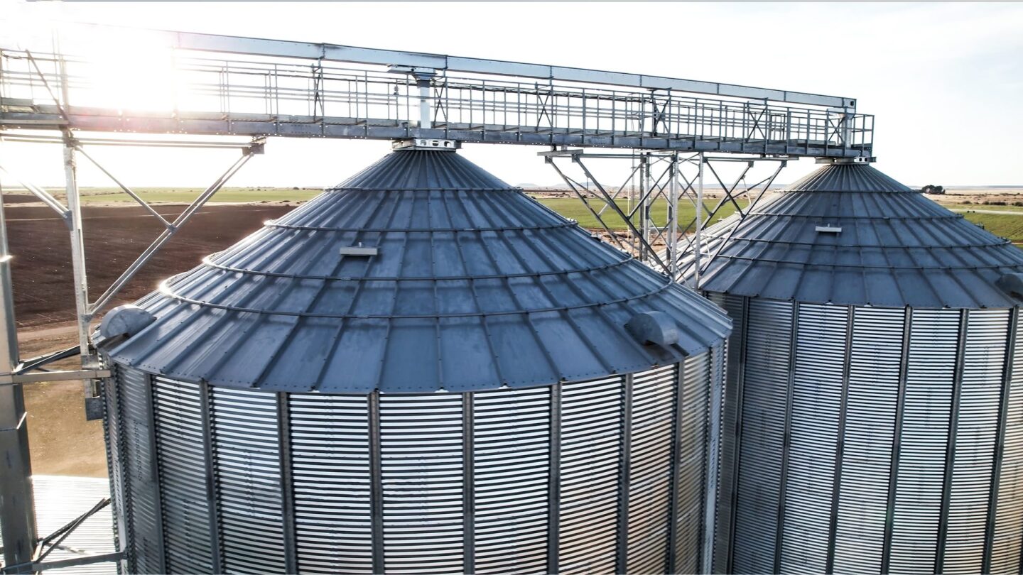 Commercial Grain System Features Scaled For On-Farm Use - AgWeb
