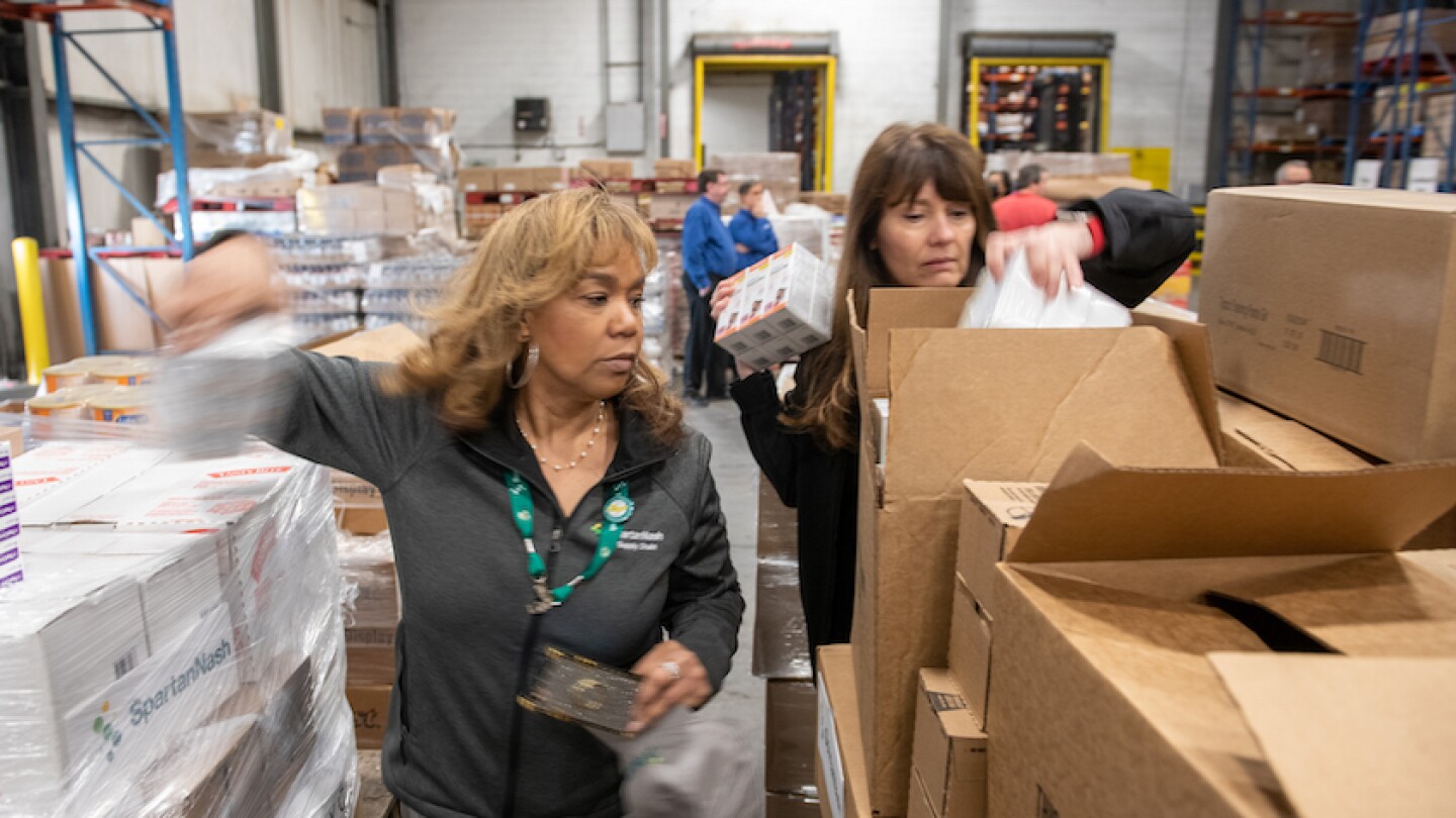 SpartanNash sends container ship of $1M in Ukraine product donations - The Packer - Fruit and ...