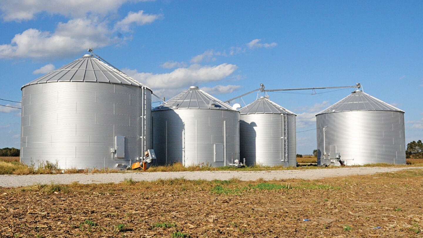 Report Looks at Soaring Grain Storage Costs - AgWeb