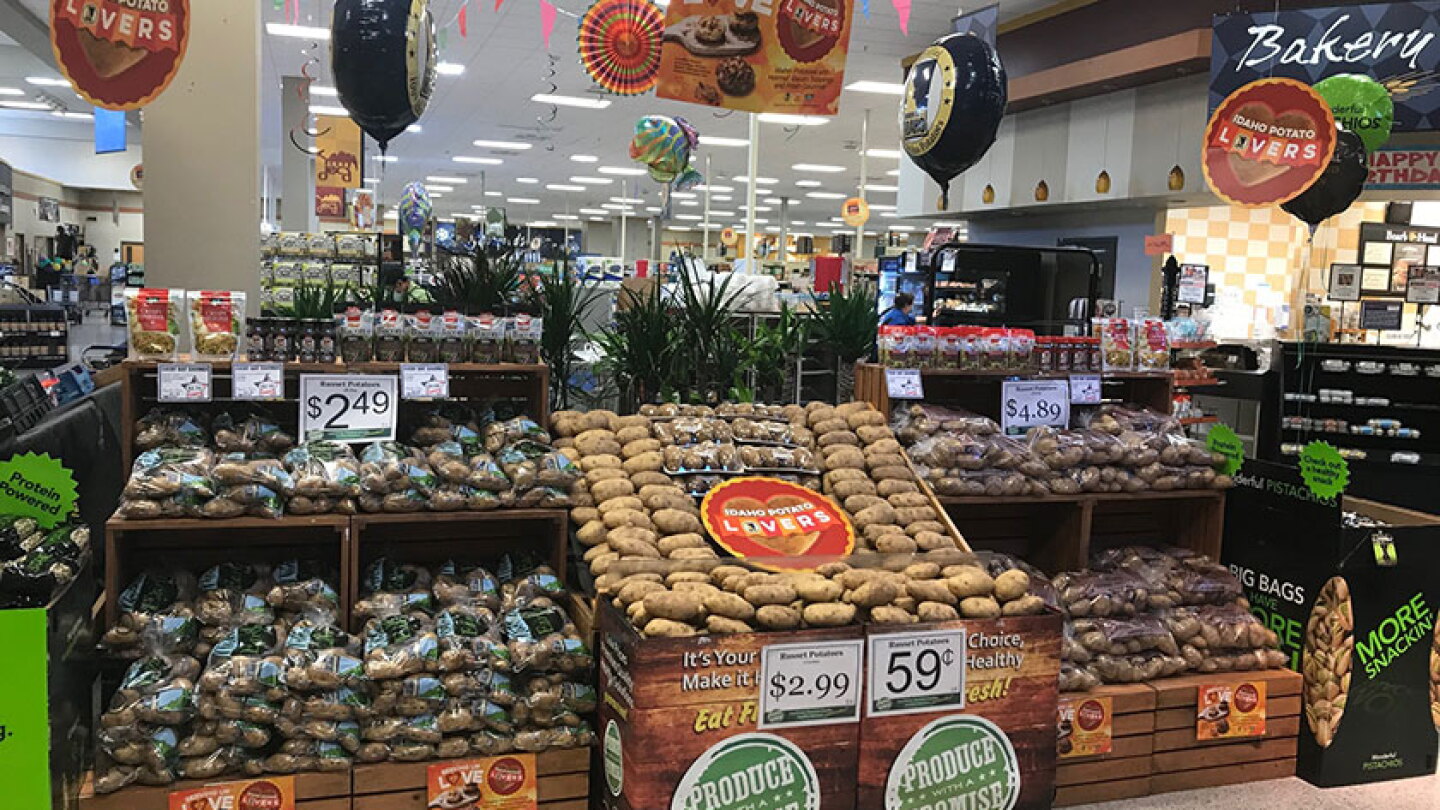 Potato market running hot with holiday demand, shorter crop - The Packer