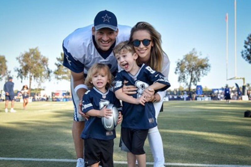 tony romo commentator partner