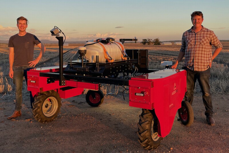 Farmer DIY: Weed-Specific Robotic Sprayers at Agriculture’s Door - AgWeb