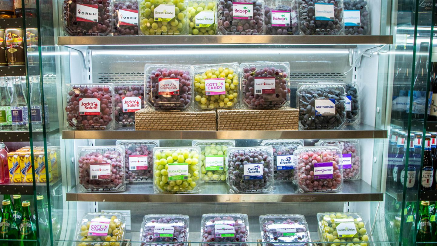 Table grape survey shows consumers ready for new flavors - The Packer ...