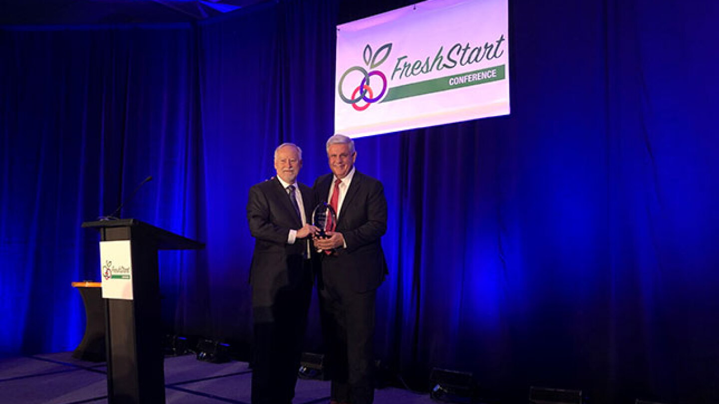 United Fresh presents Lazopoulos with Lifetime Achievement Award - The ...