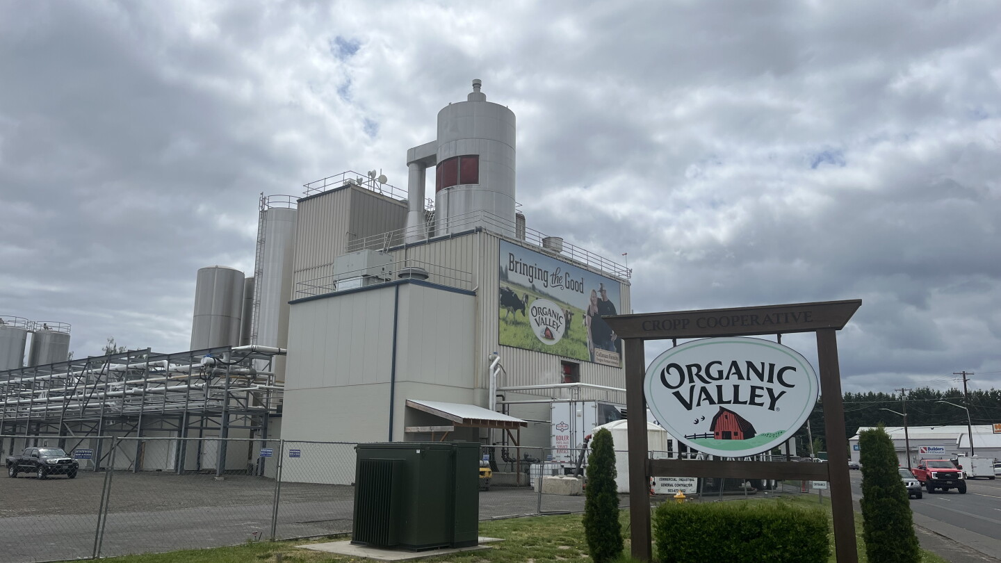 Organic Valley Rebuilds Oregon Plant After Devastating Fire - Dairy Herd