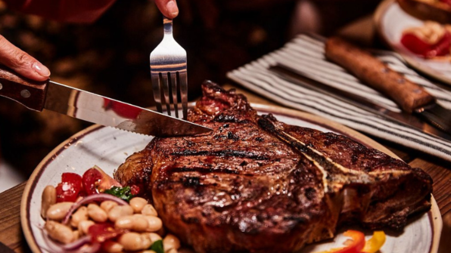 3 Powerful Trends Shaping Steak's Future on Foodservice Menus - Drovers
