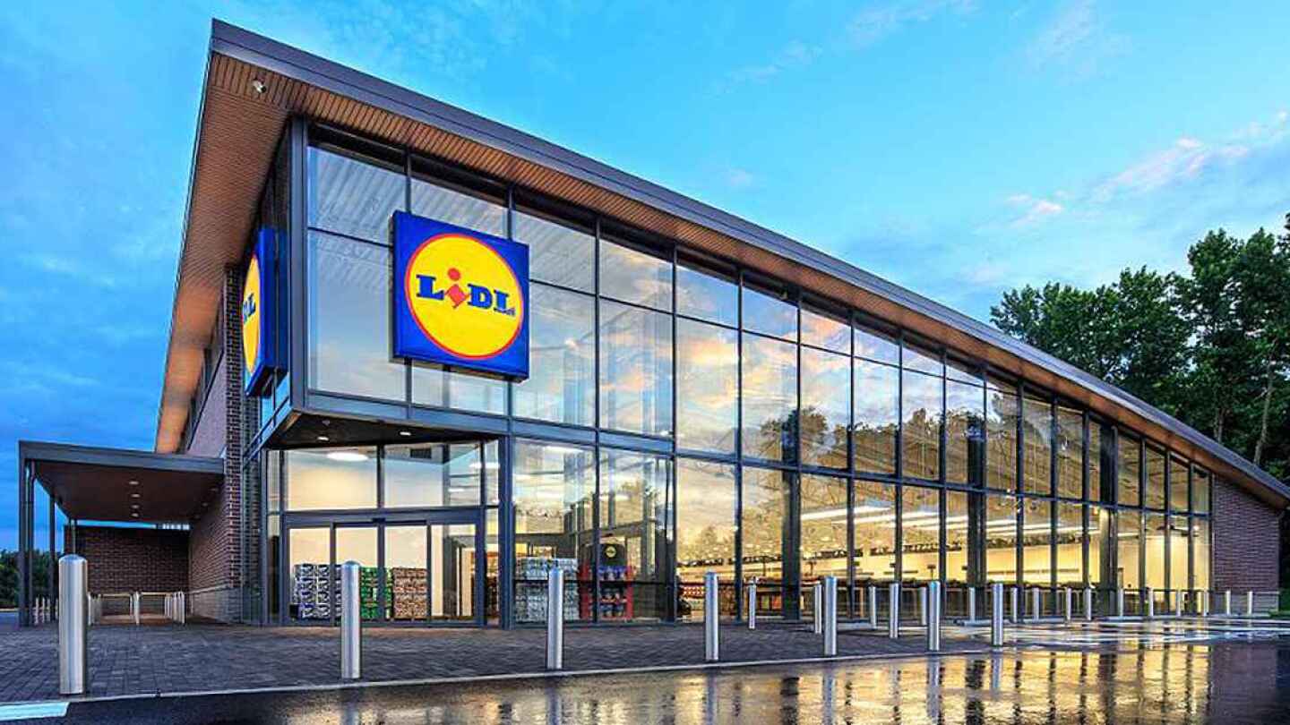 Lidl launches private-label produce line - The Packer - Fruit and ...