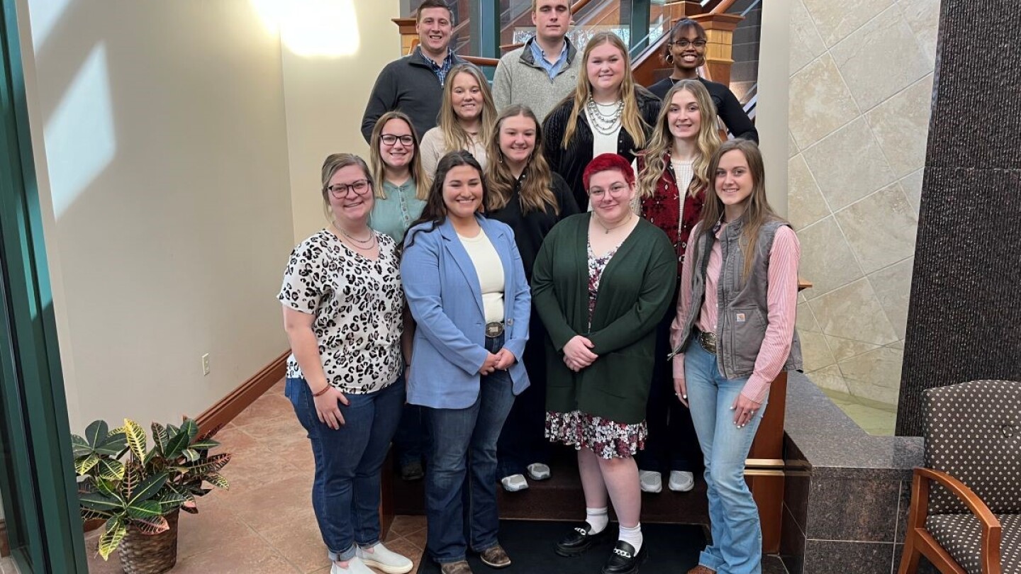 An Unforgettable Experience: 13 Students Gather for The Maschhoffs ...