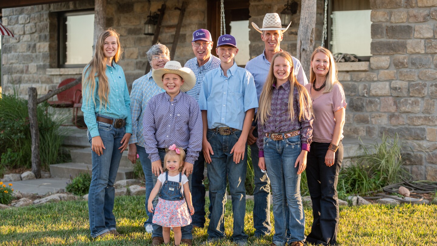 Dalebanks Angus Earns CAB Seedstock Honors - Drovers
