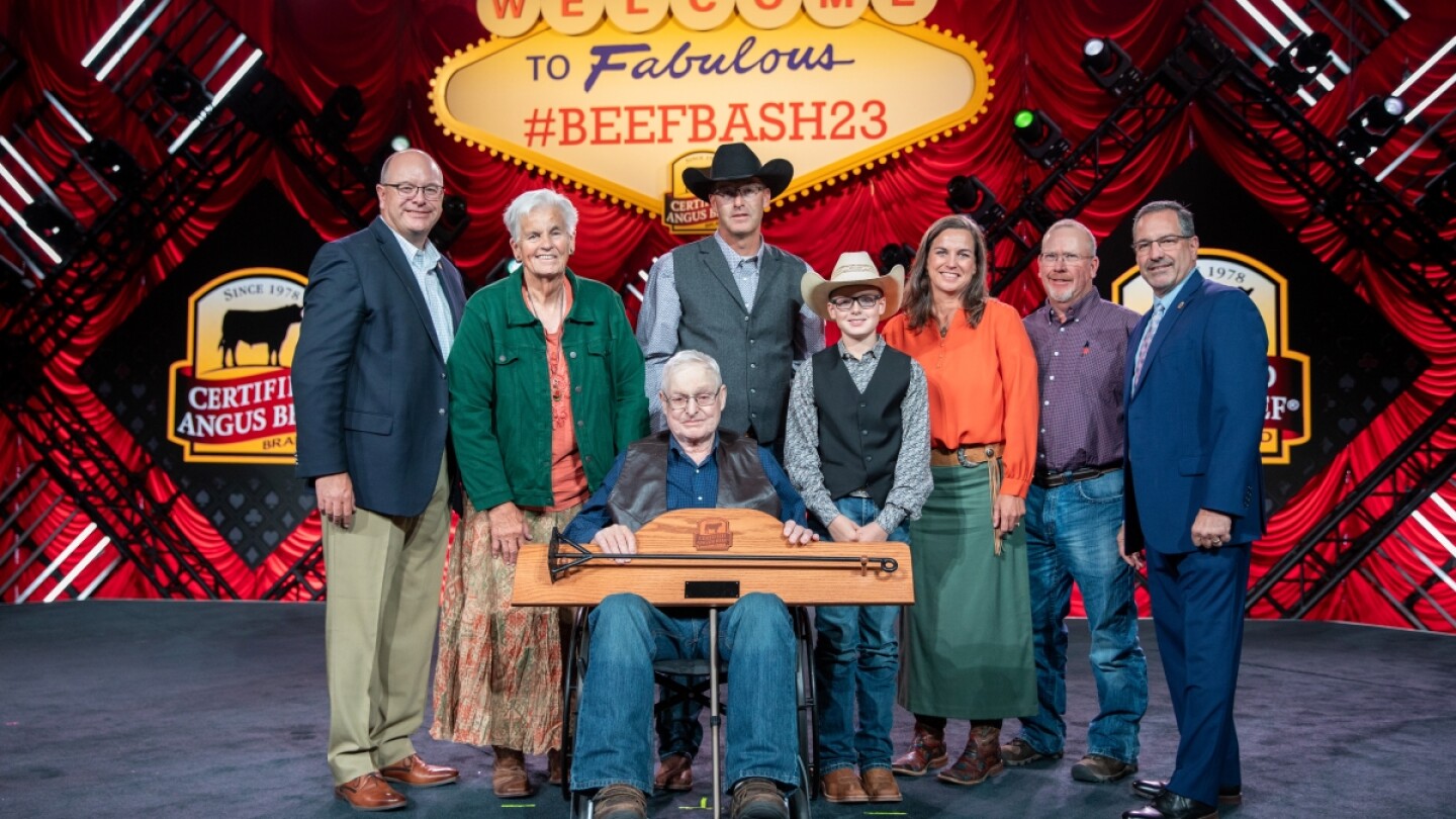 Nebraska Ranch Receives Certified Angus Beef Commercial Award - Drovers