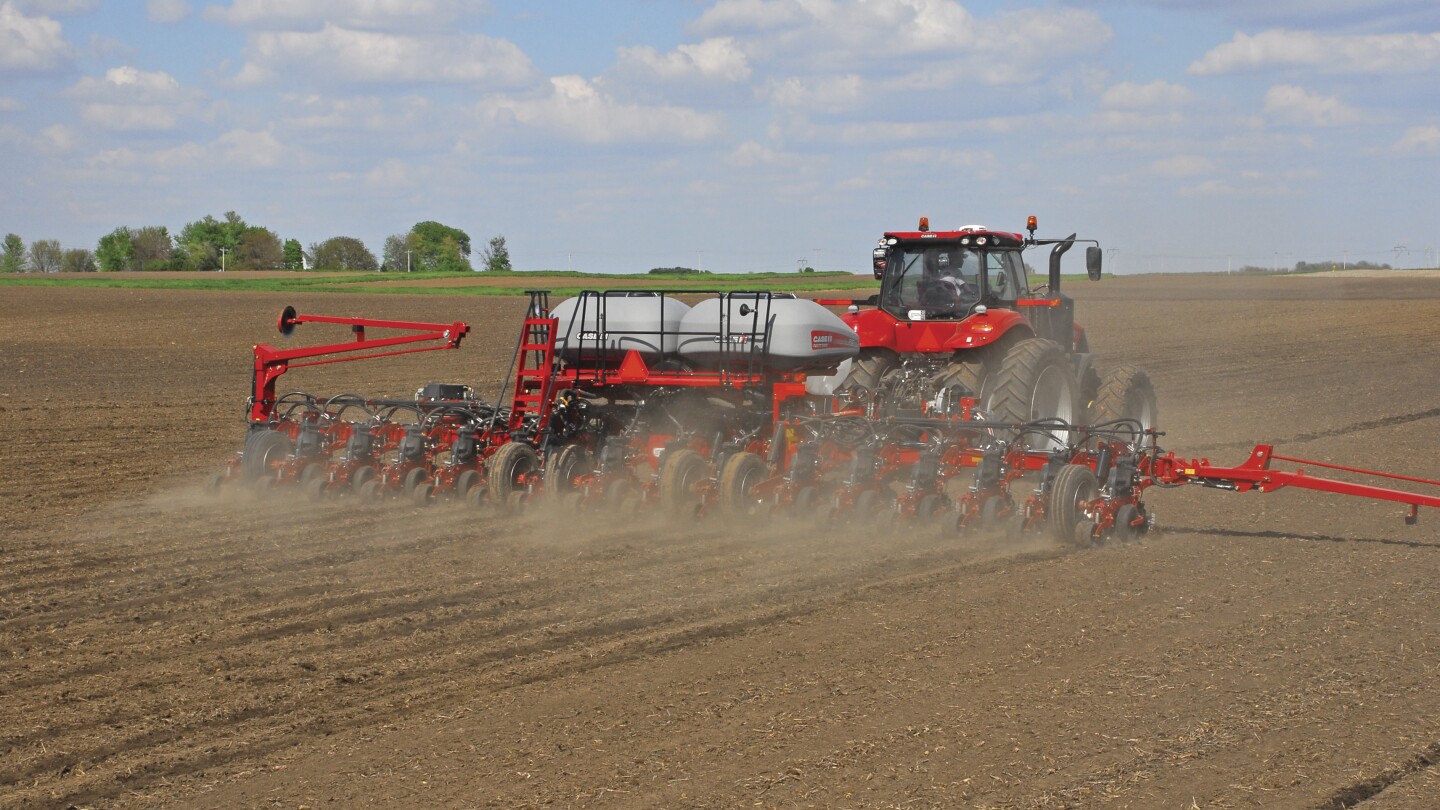 North America Farm Suppliers Race COVID-19 Spread For Planting Season ...