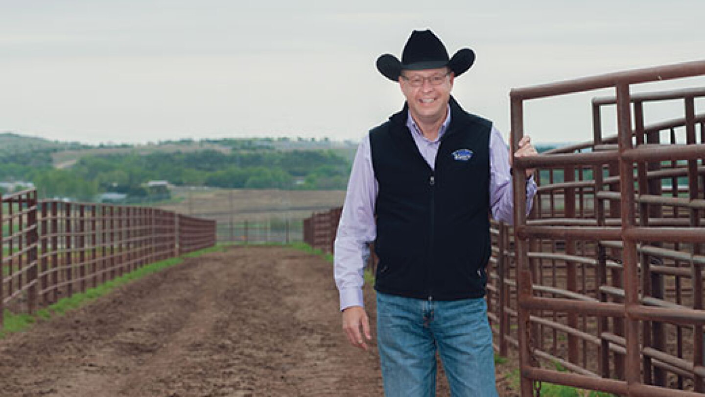 KSU's Purebred Beef Unit A 'Head Start on Career In Cattle' - Drovers