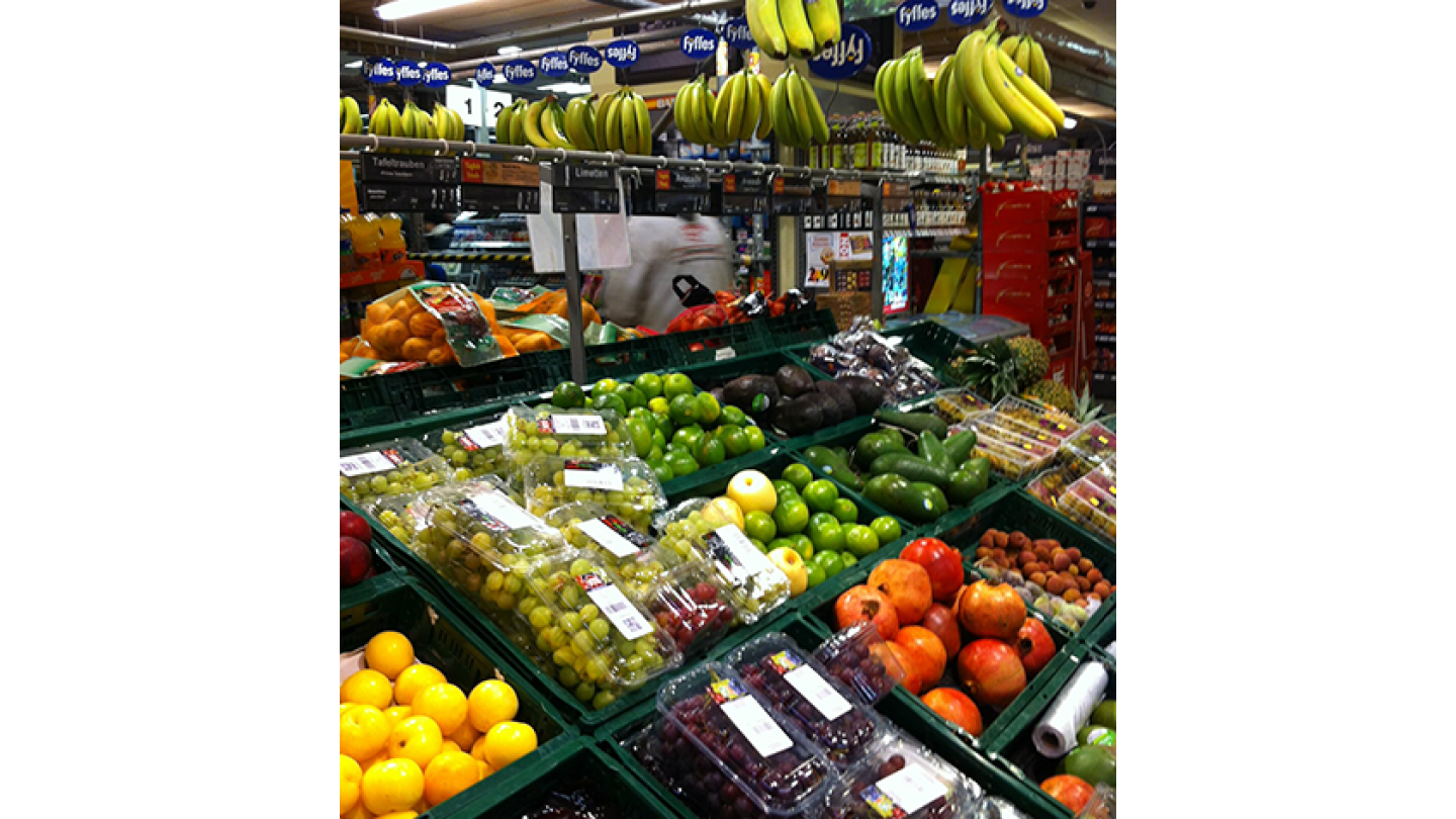 Executives give advice to suppliers, consider market drivers for retail ...