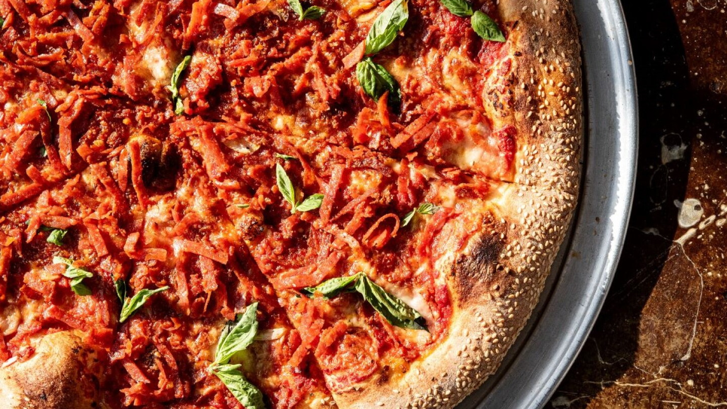 What Are the Top 5 Pizza Trends in 2024? - Pork Business