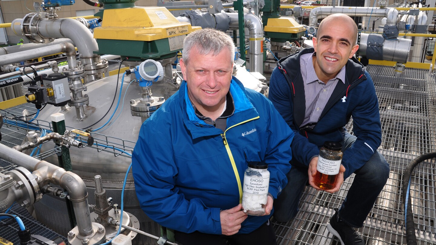 Ag Commodities Transformed into New Bioproducts - AgWeb