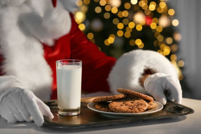 Santa Will Drink More than 5 Million Gallons of Milk This Christmas Eve ...