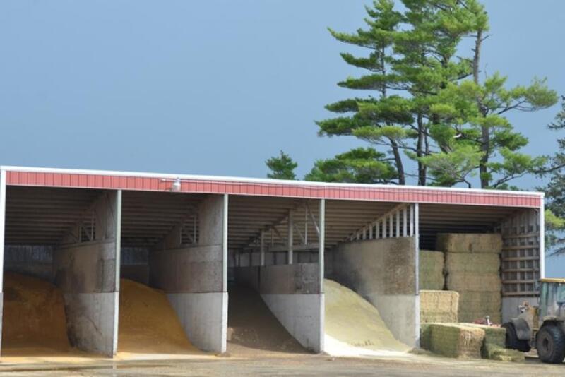 Build a Dream Feed Center - Dairy Herd