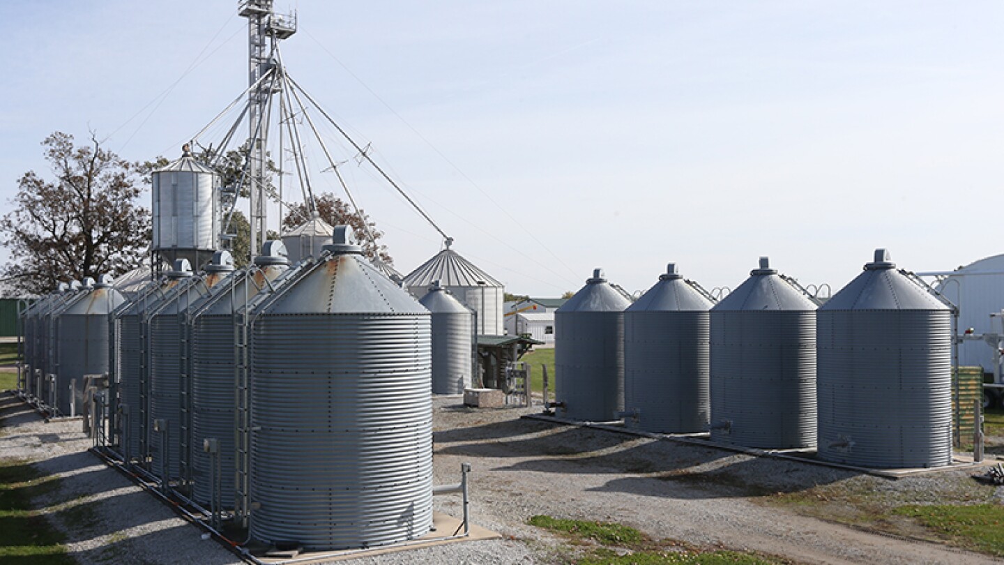 Purdue Study: Grain Entrapments Rise to Highest Level in a Decade - AgWeb