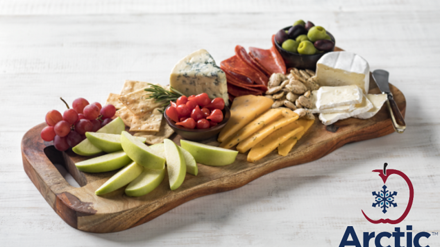 Site informs foodservice industry about sliced Arctic apples - The Packer