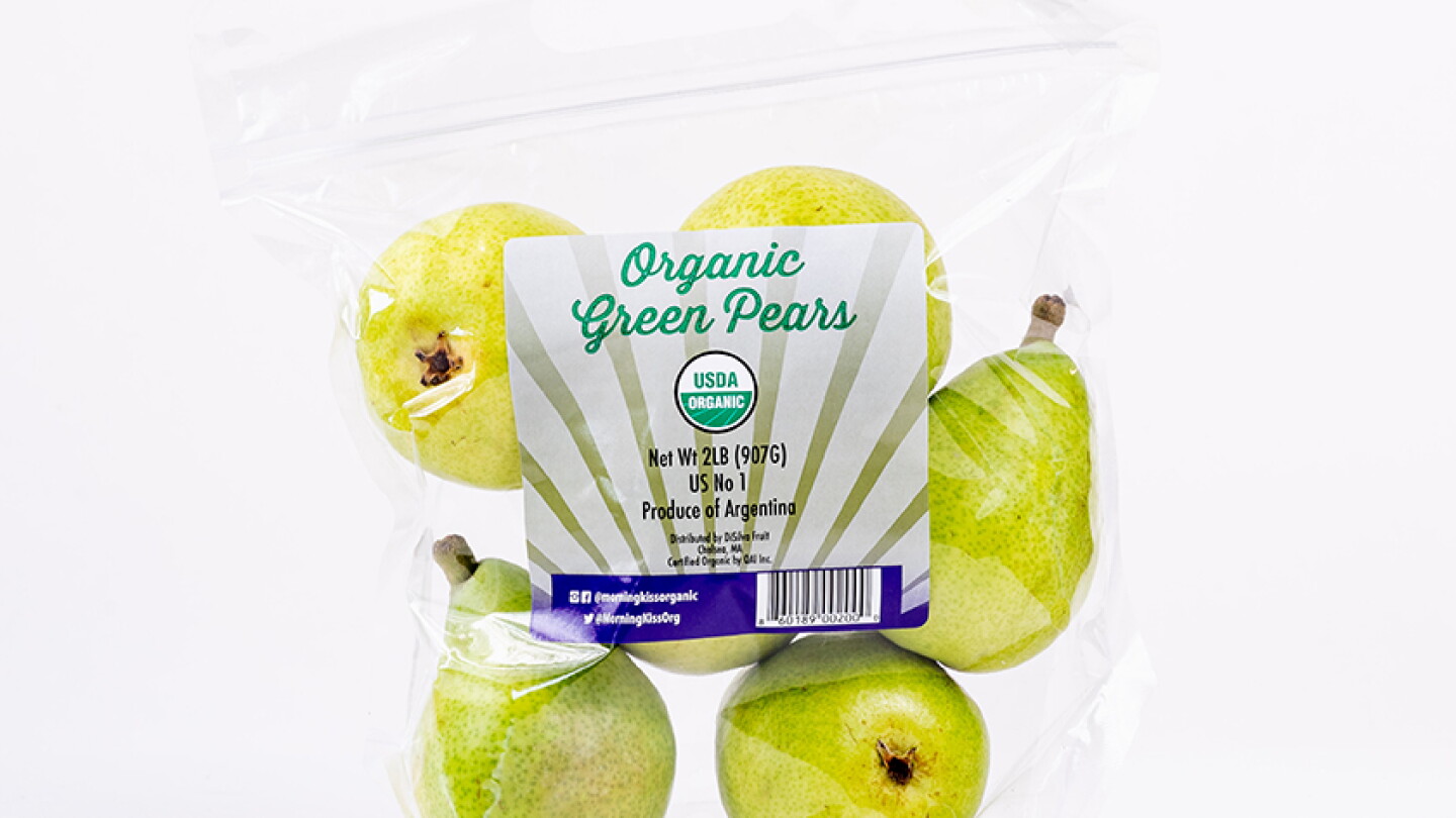Morning Kiss Organic to offer 3 imported pear varieties - The Packer