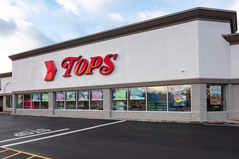 Tops Friendly Markets acquires 5 stores from franchisee - The Packer ...